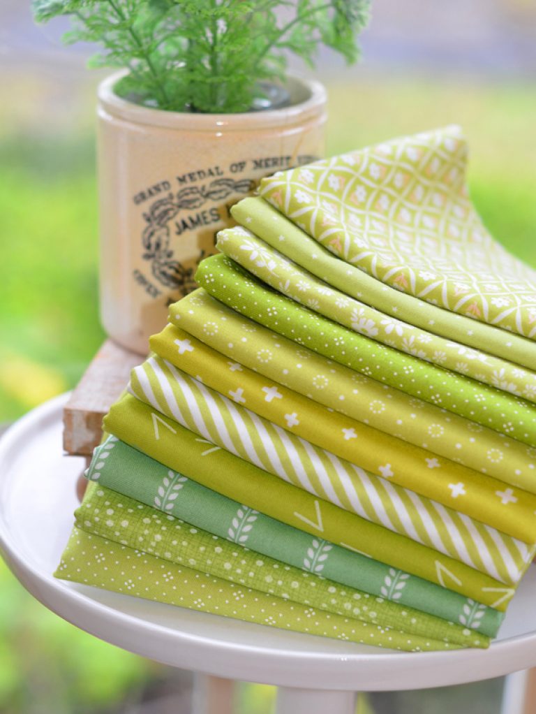 NEW SPRING BUNDLES + CARROT & SHAMROCK INSPO | Fresh Figs